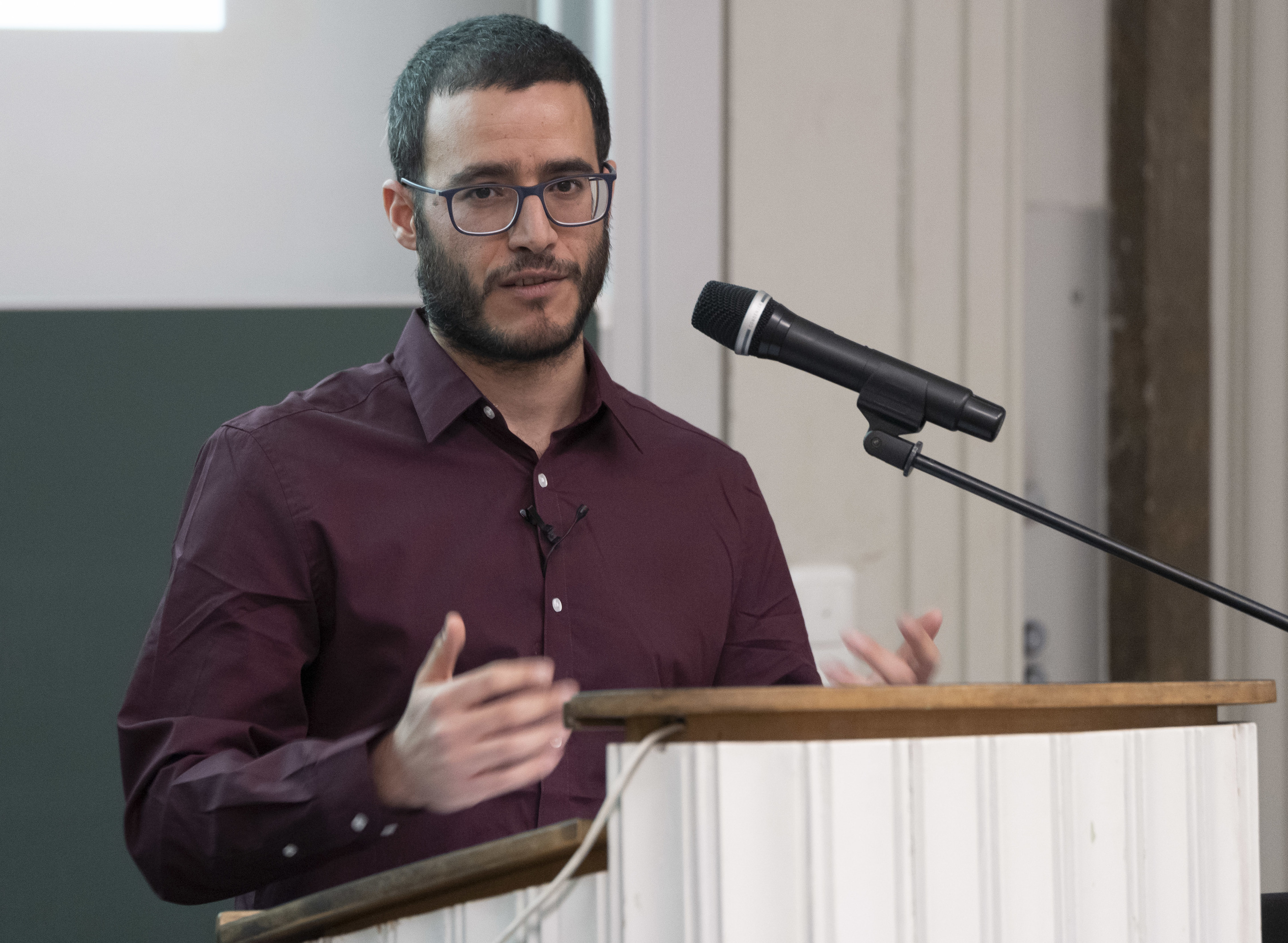 „Ich habe zu viele Fragen gestellt“ - Israel-Professor Yossi David im ...