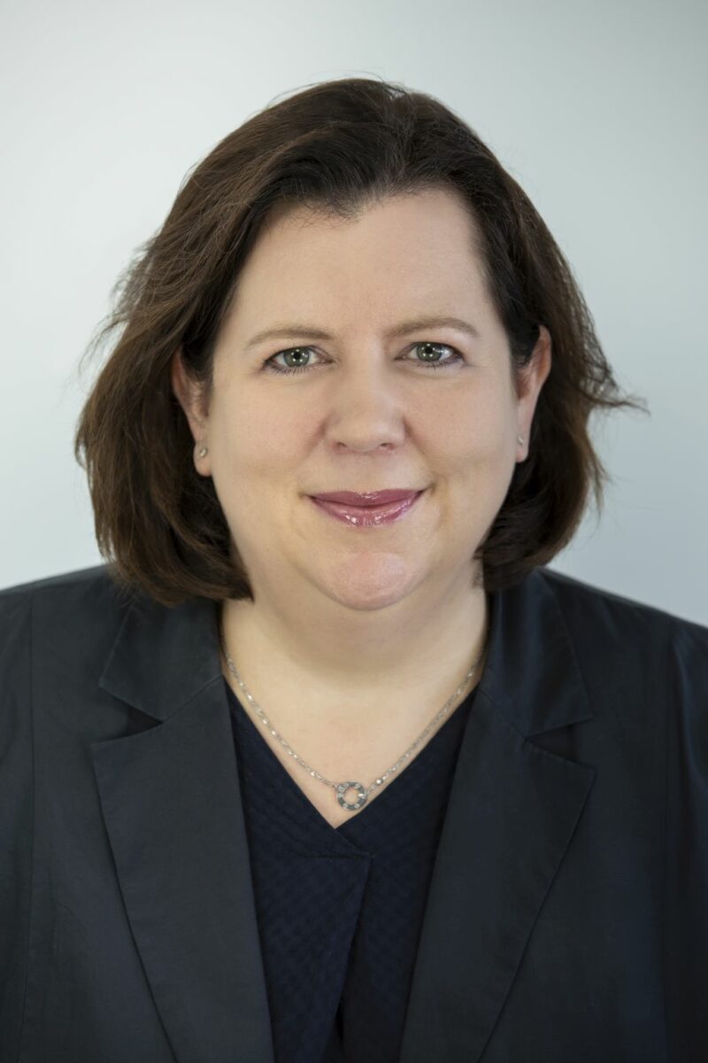 "9 Euro-Ticket nicht ganz wie erhofft": Berit Schmitz ...