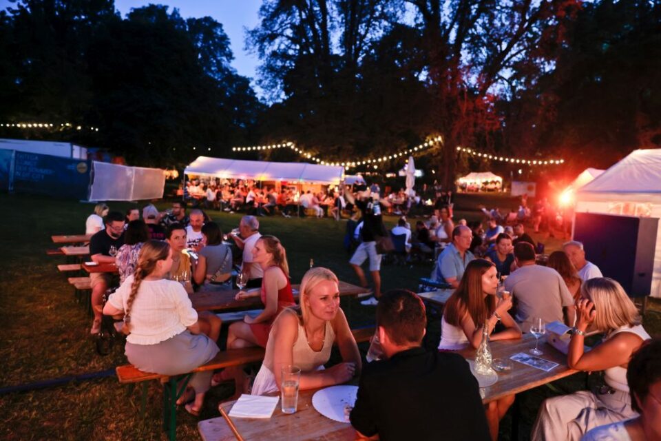 Mainzer Weinmarkt vom 28. bis 31. August und 4. bis 7. September ...